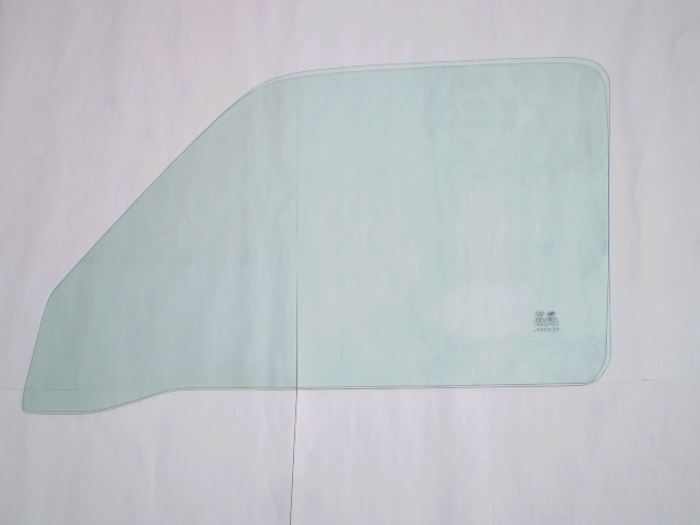 Daihatsu Hijet Right Front Door Glass S80 S81 S82 S83 S80LP S81LP